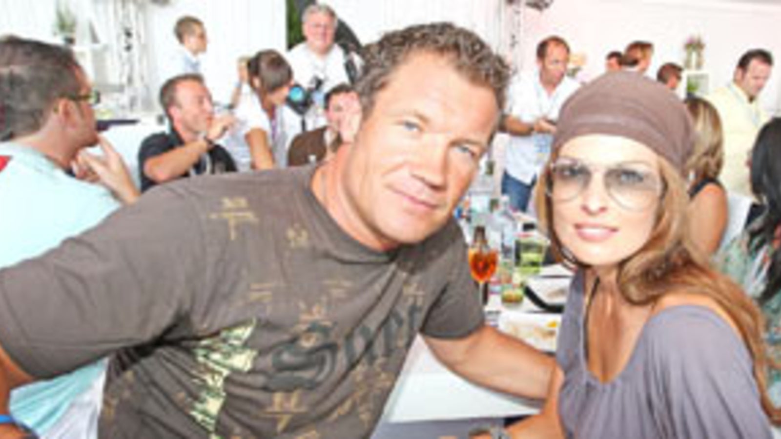 Assinger startet Show-Comeback - stars24