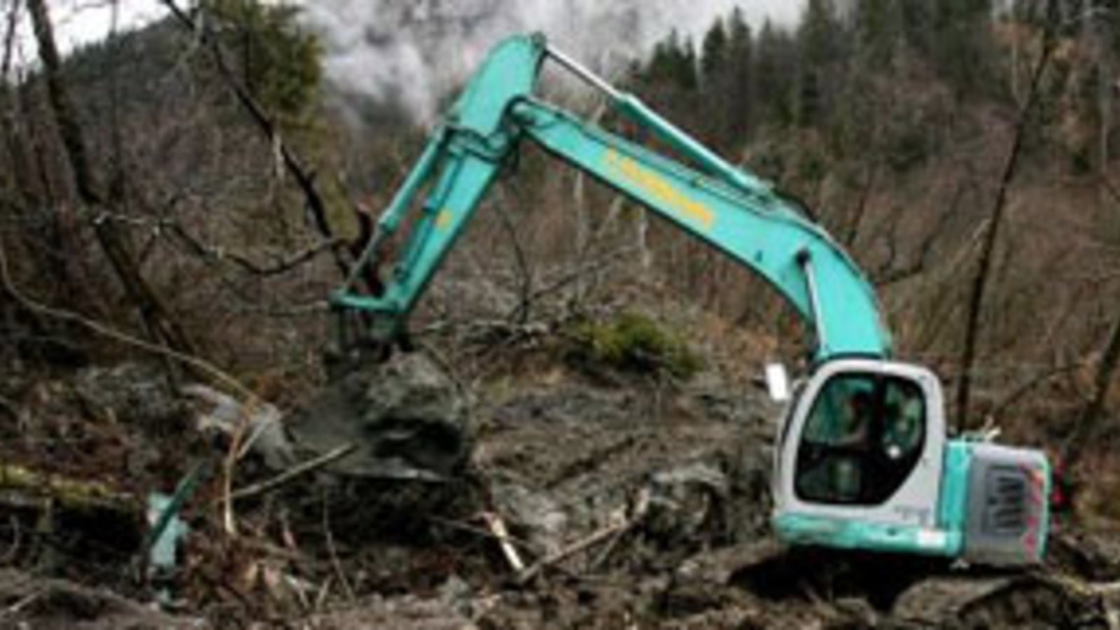 42-jähriger unter Bagger eingeklemmt - oe24.at