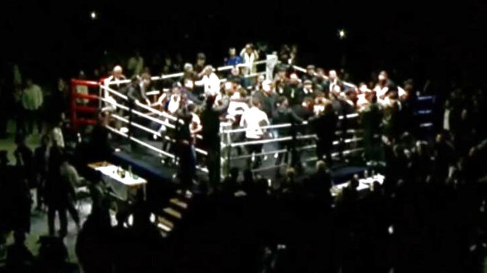 Massenschlägerei nach EM-Box-Kampf in Wien - oe24.at