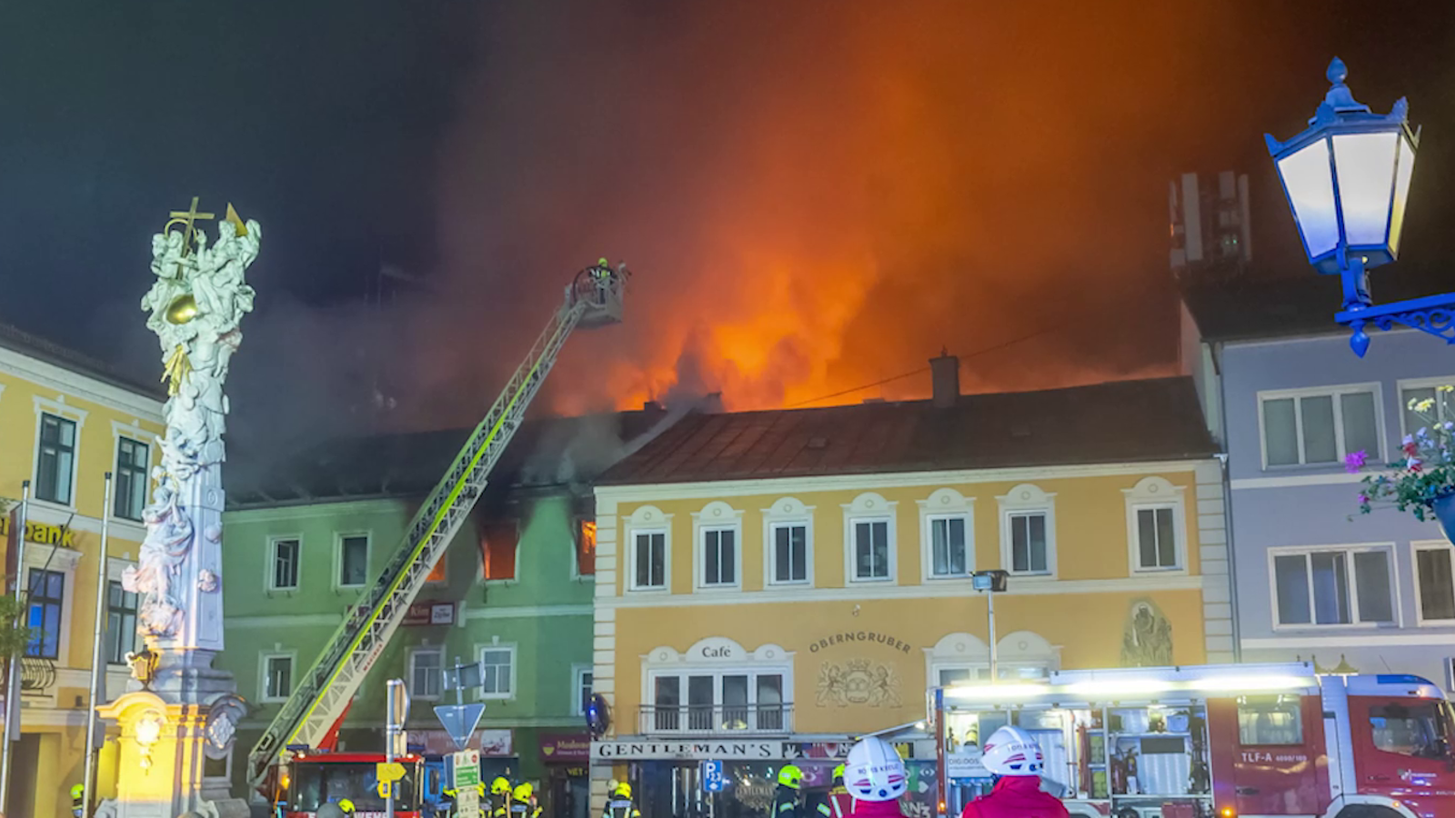14 Personen bei Brand in Rohrbach gerettet - Ein Toter - oe24.tv