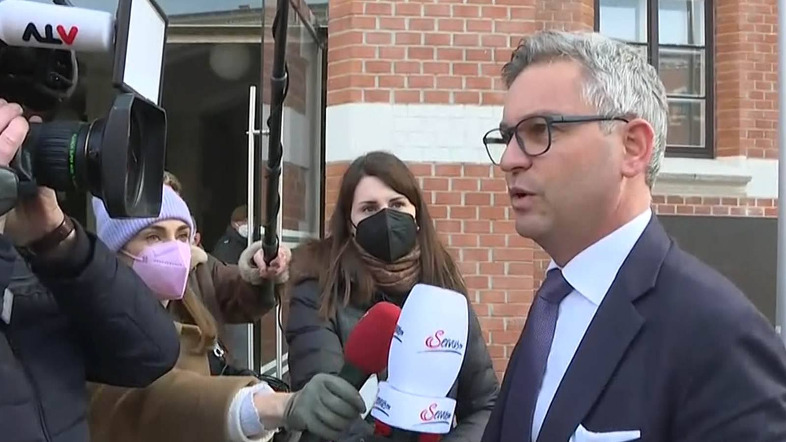 Magnus Brunner vor der Krisenkabinettssitzung - oe24.tv