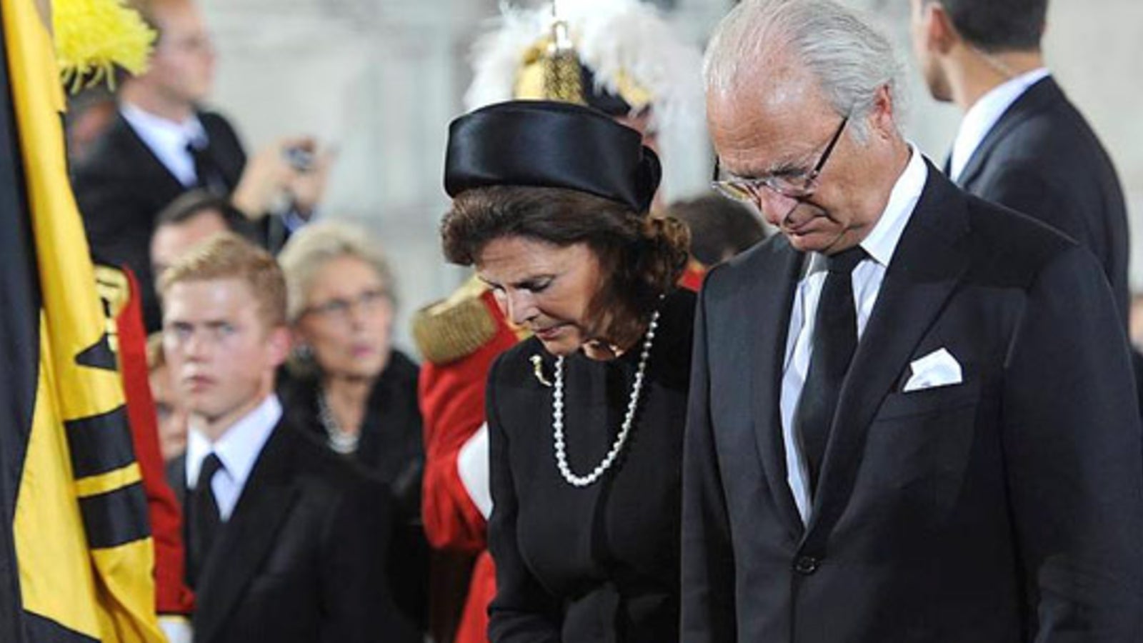 Hochadel und Politik bei Habsburg-Requiem - oe24.at
