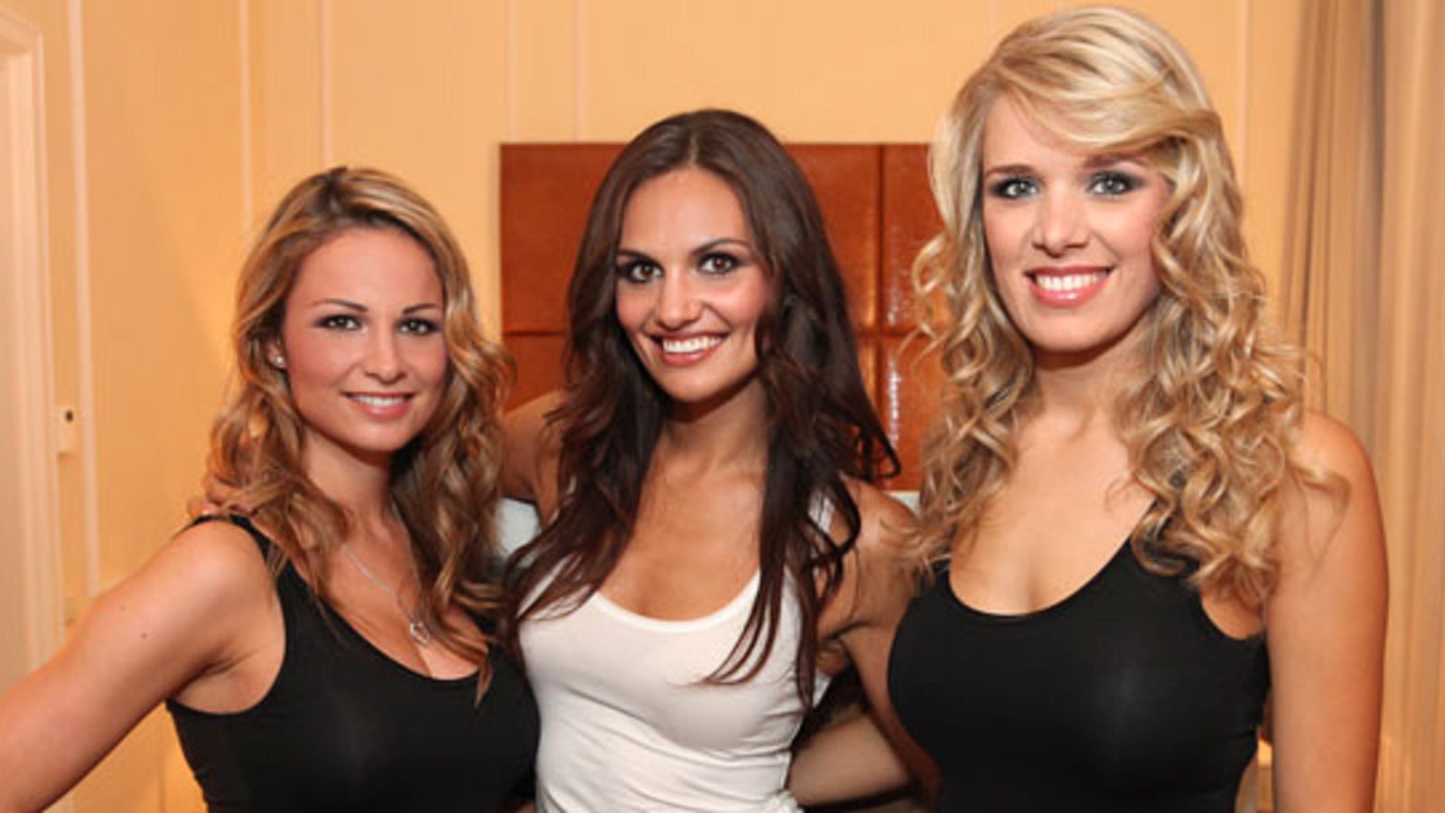 Missen in Wohlfühl-Wäsche - madonna24.at