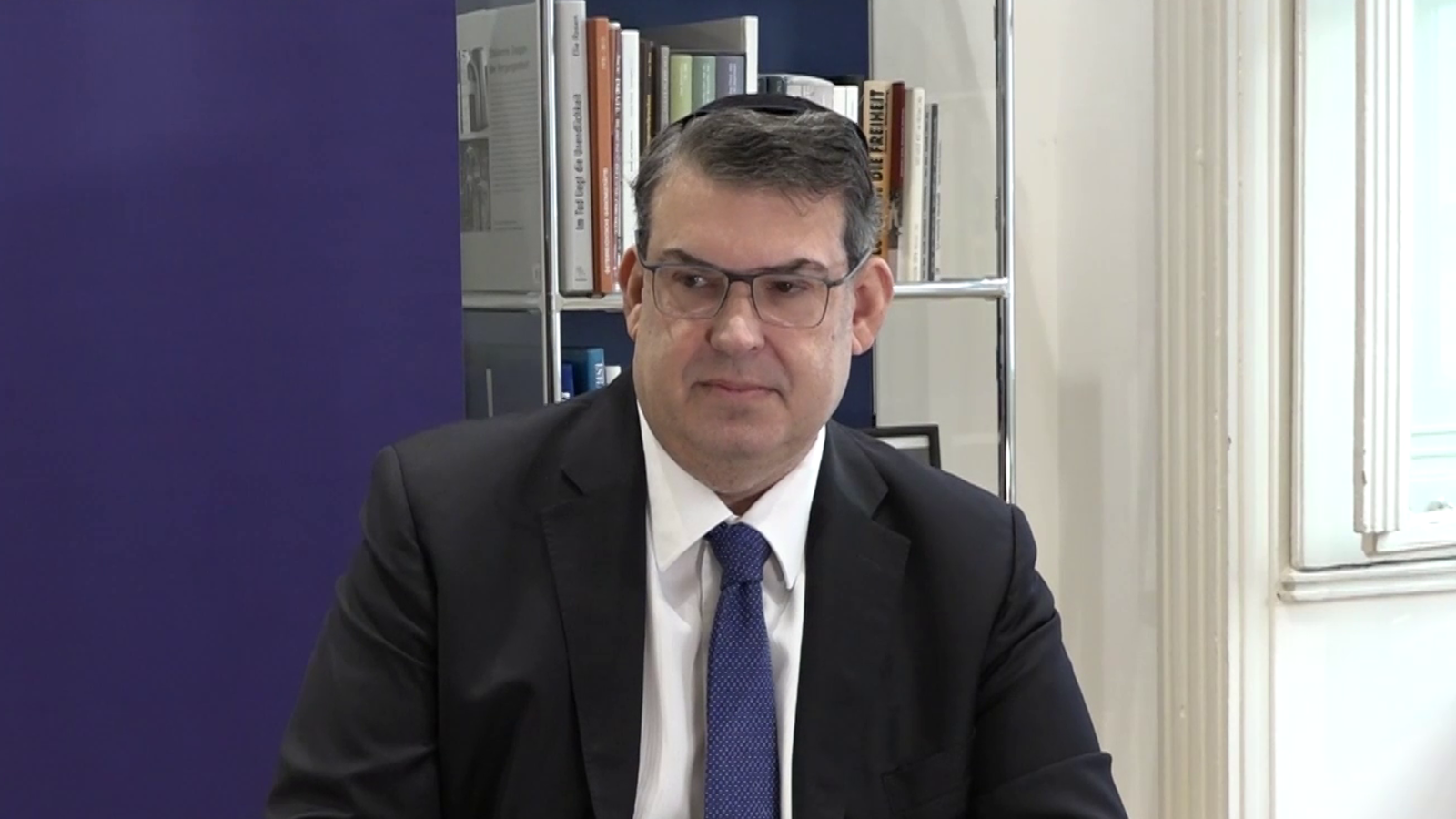 Isabelle Daniel: Das Interview mit Oskar Deutsch - oe24.tv