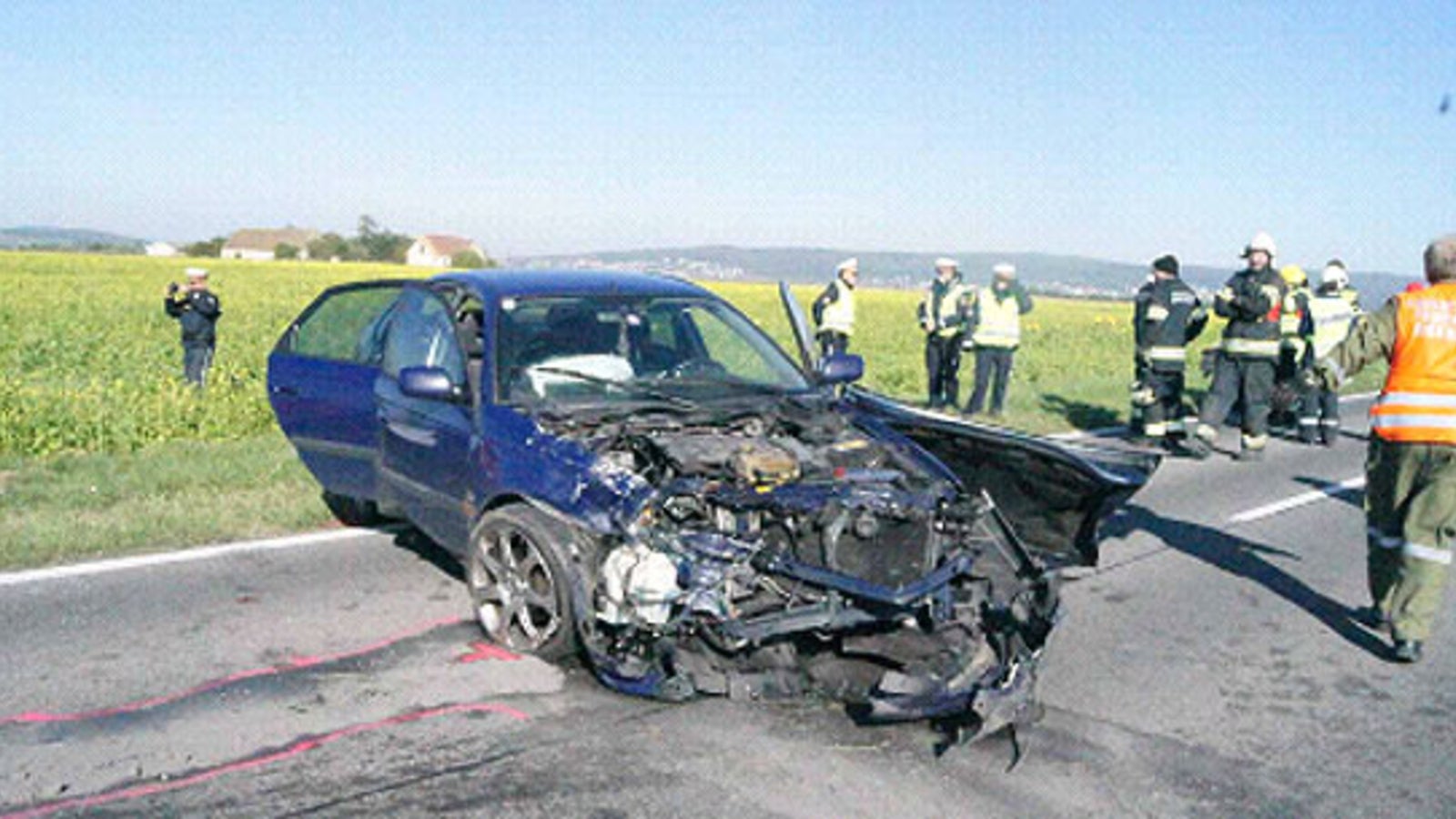 Fünf Verletzte bei Frontal-Crash - oe24.at