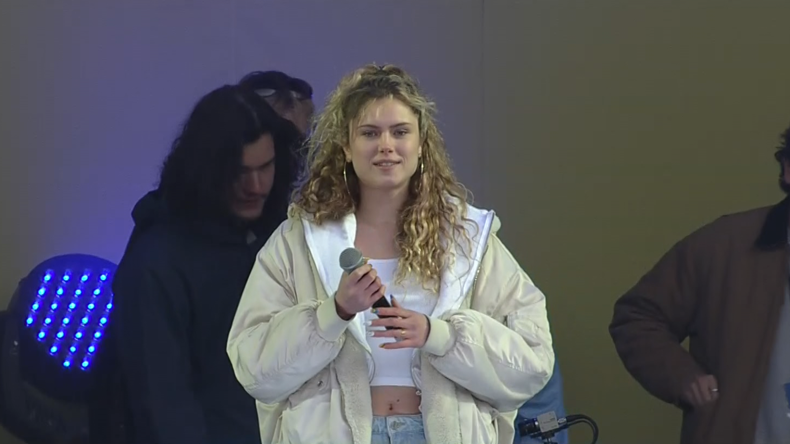 Bibiza x Eli Preiss starten mit Performance von Georg Danzers Song „Die ...