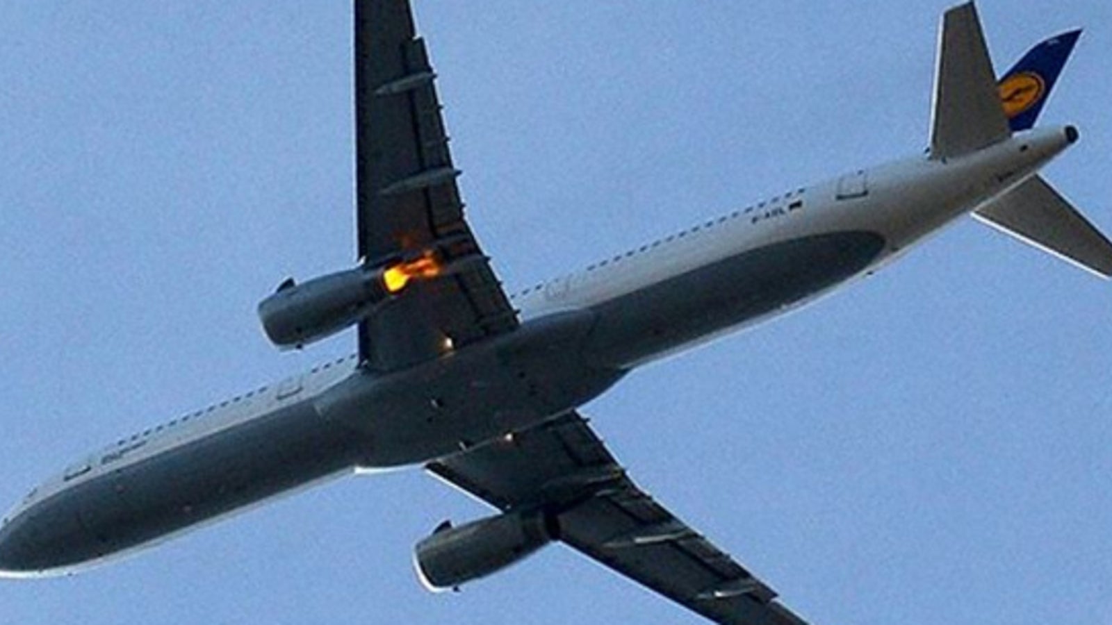 Triebwerks-Explosion in Lufthansa-Flieger - oe24.at