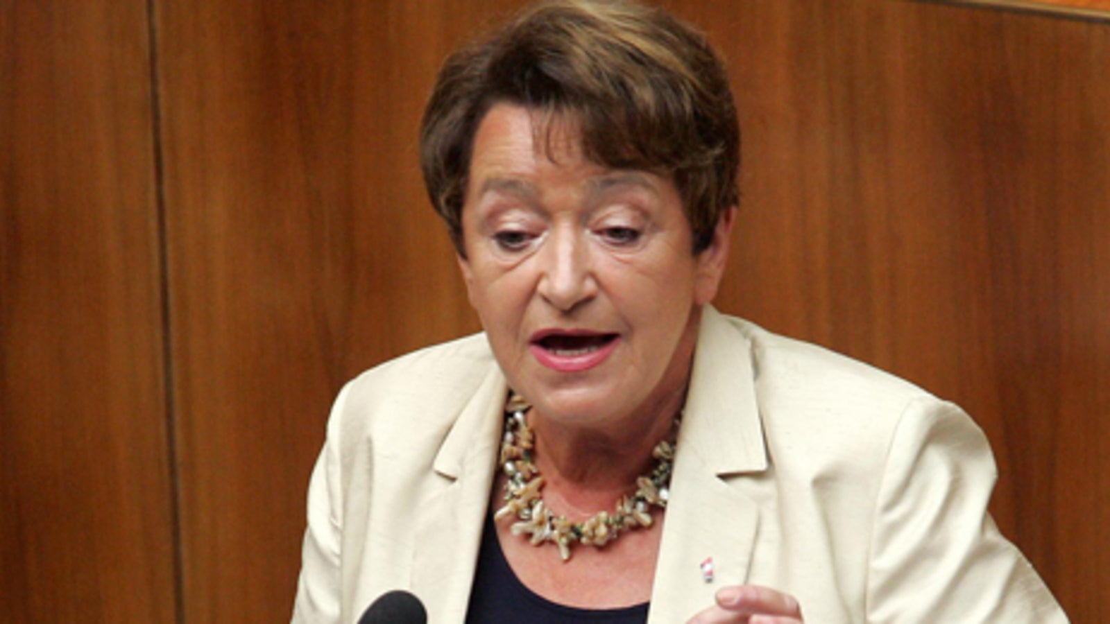 Gehrer zieht sich aus Politik zurück - Politik-Live