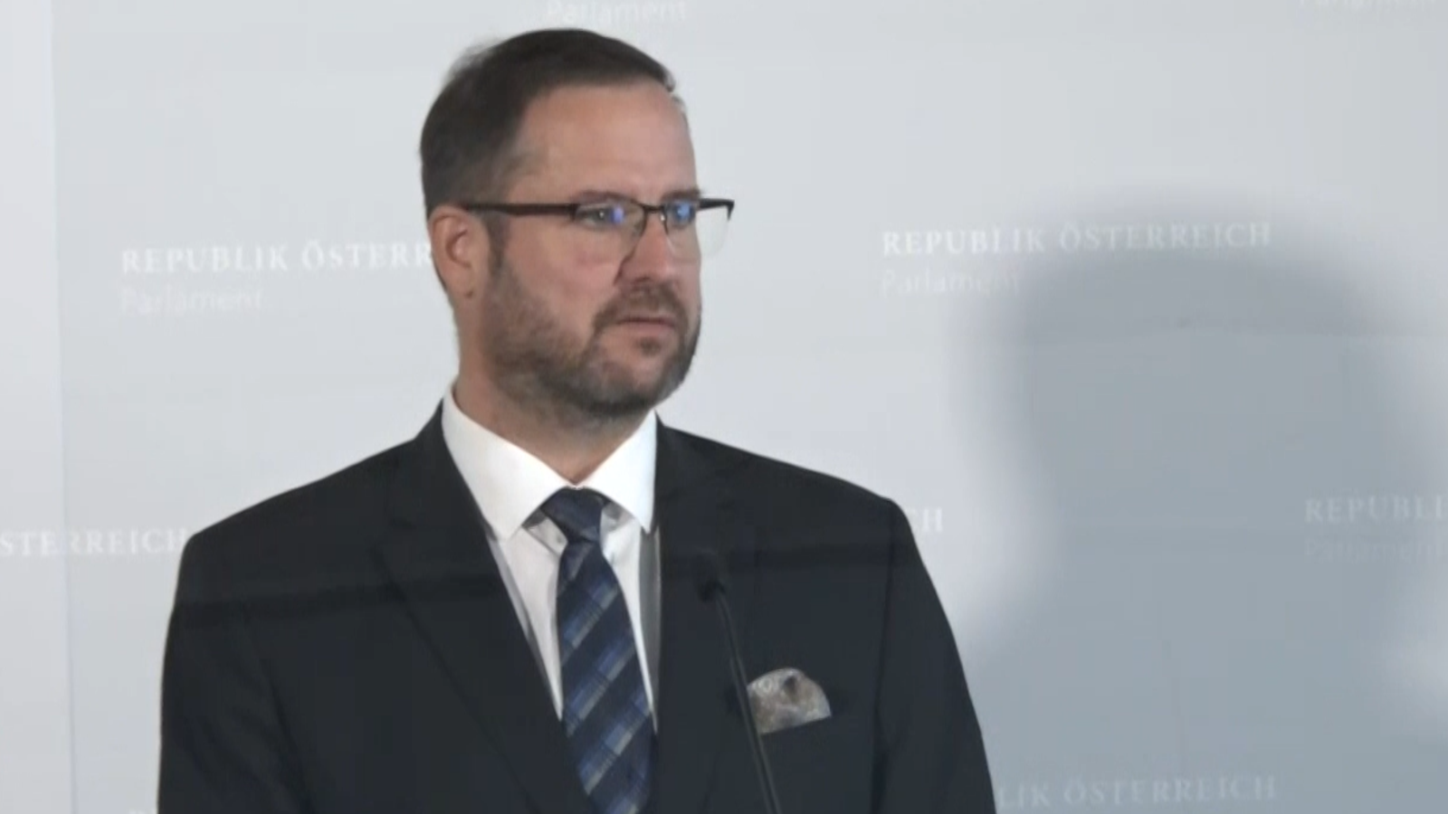 U-Ausschuss: Hafenecker nach Schmid Befragung - oe24.tv