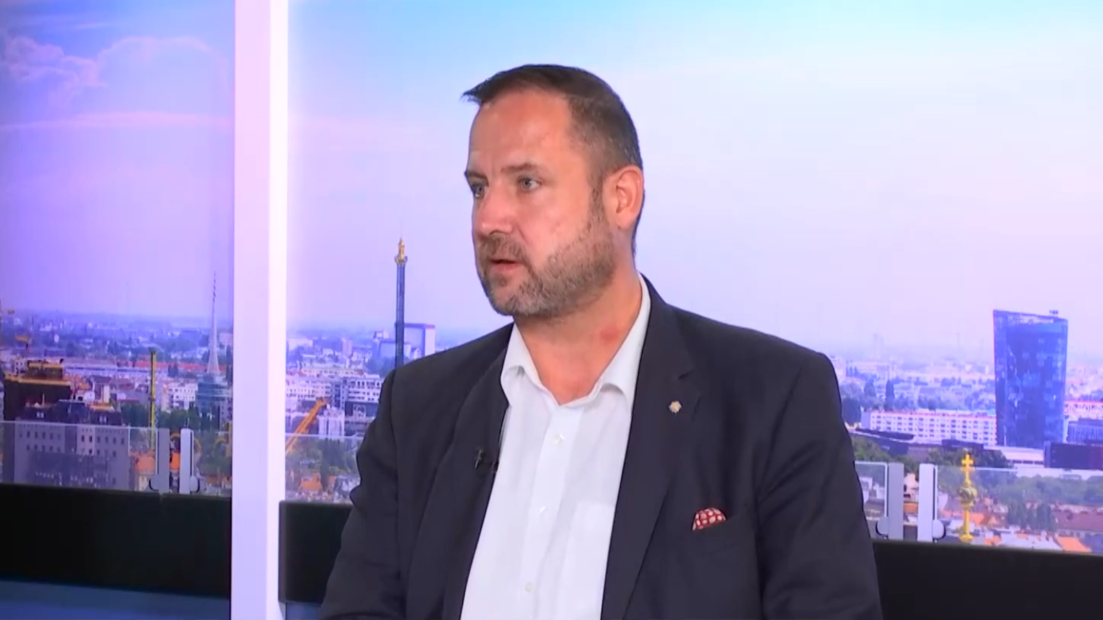 Isabelle Daniel: Das Interview mit Christian Hafenecker - oe24.tv