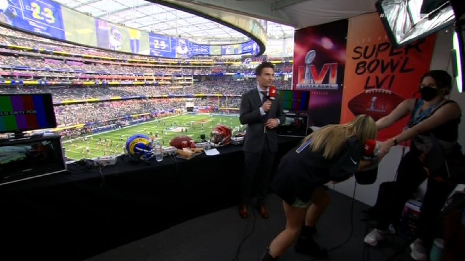 Ekel-Moment im TV: Heidi Klum spuckt Hot Dog aus - sport24.at