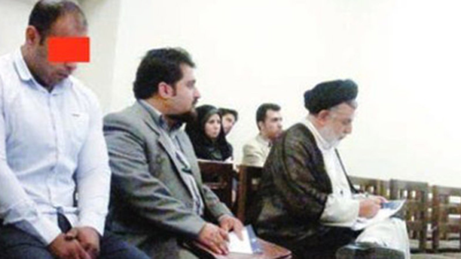 Iraner zu Augen-Amputation verurteilt - oe24.at