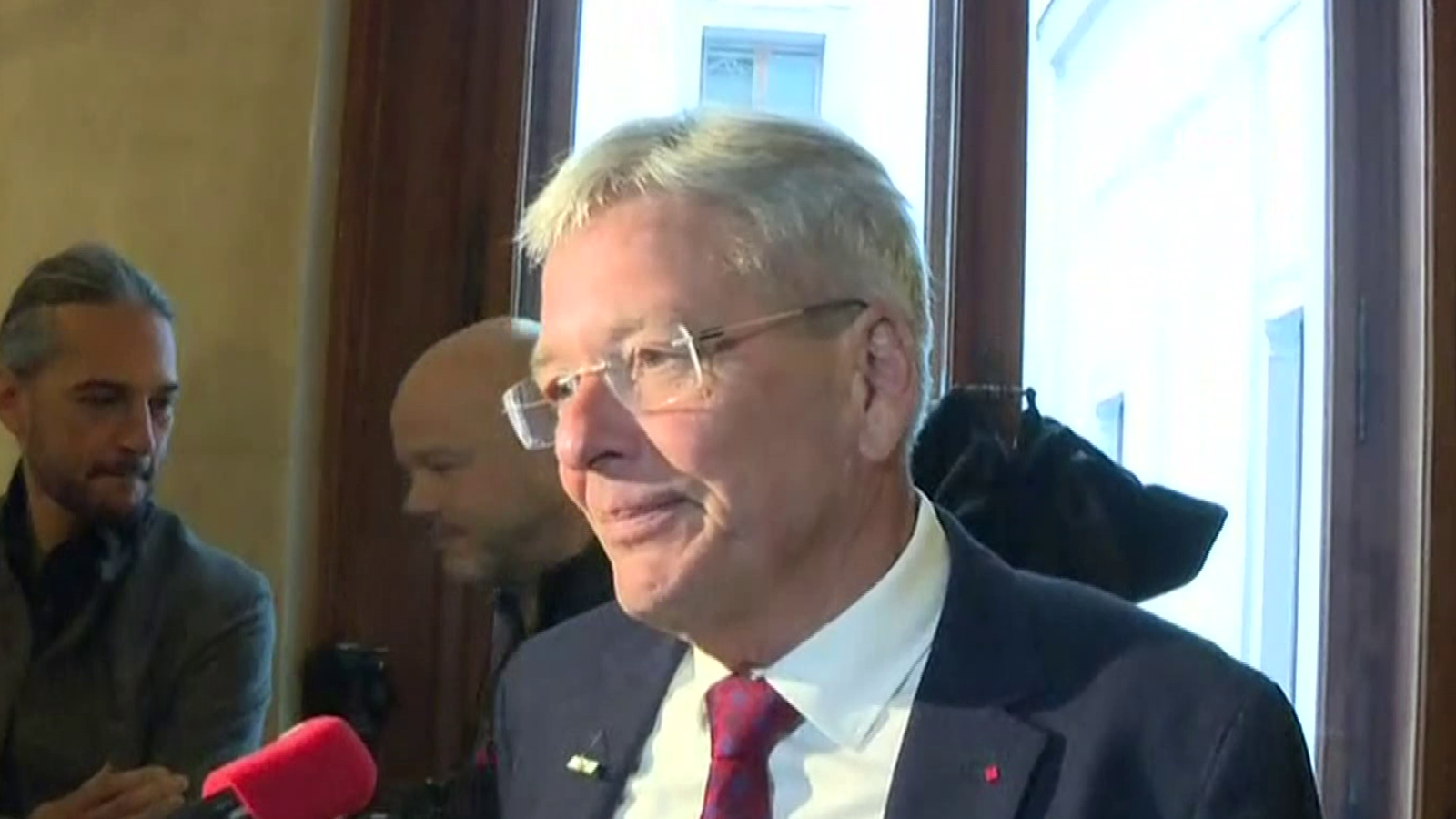 Peter Kaiser | EU-Wahl: SPÖ-Parteipräsidium tagt - oe24.tv