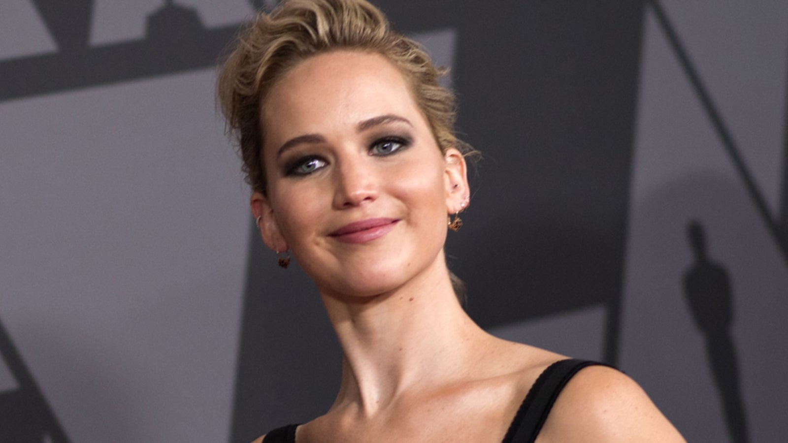 Jennifer Lawrence ist wieder Single - stars24