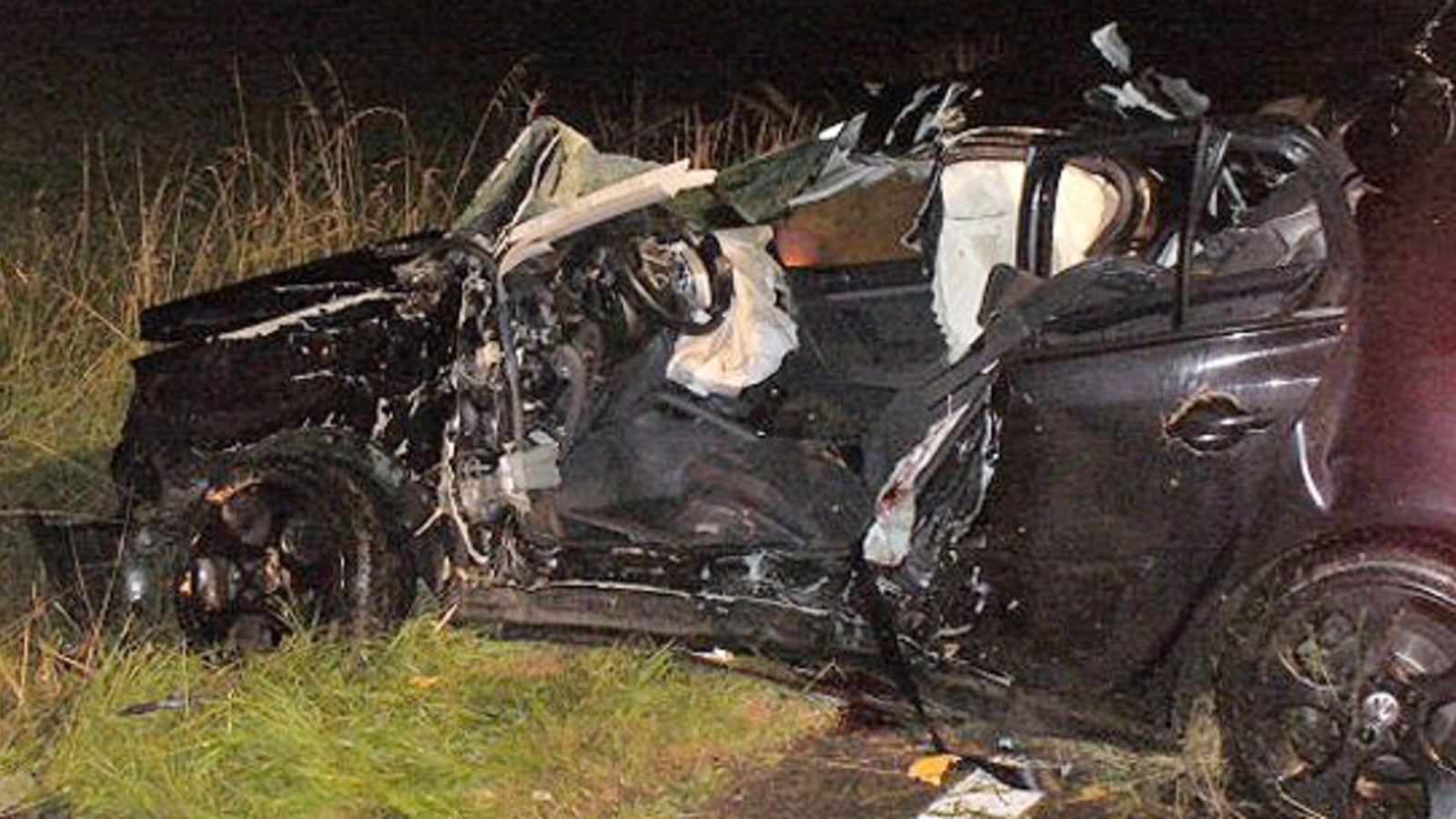 Mann (33) rast mit Auto gegen Baum - tot - oe24.at