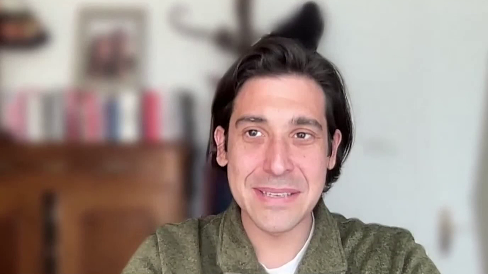 Sebastian Bohrn Mena | Spannung vor Ergebnis der Salzburg-Wahl - oe24.tv