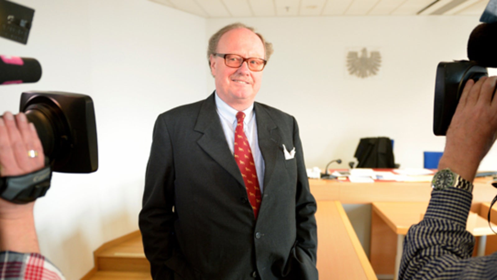 Graf Ali ließ alle warten - Politik-Live