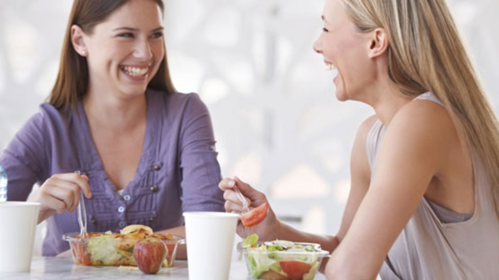 So sollten Sie die Mittagspause verbringen - gesund24.at