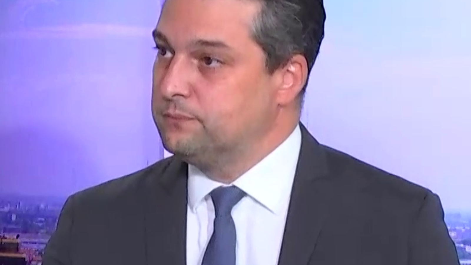 Isabelle Daniel: Das Interview mit Dominik Nepp - oe24.tv