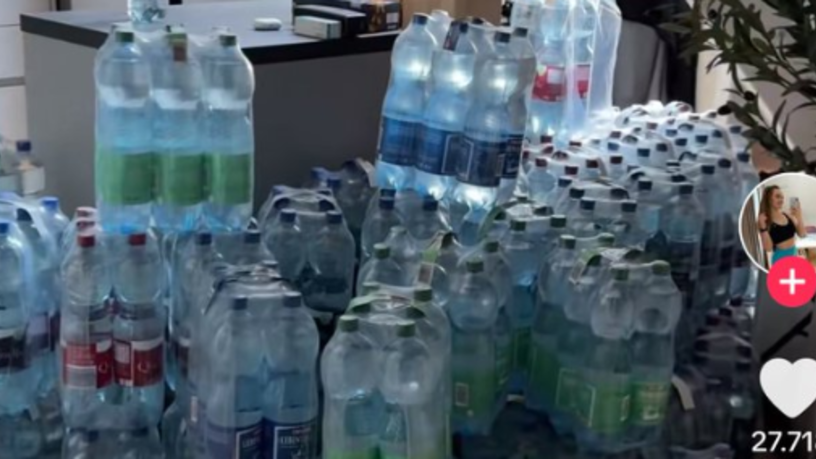 Irre Wasserflaschen-Aktion vor Pfand-Beginn - oe24.at