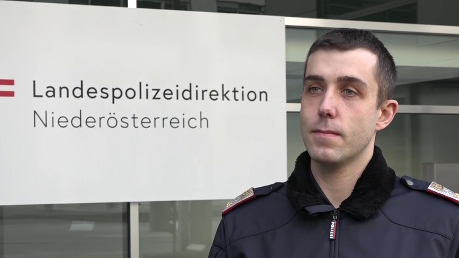 Heinz Holub über Bodypacker mit Drogen im Körper - oe24.tv