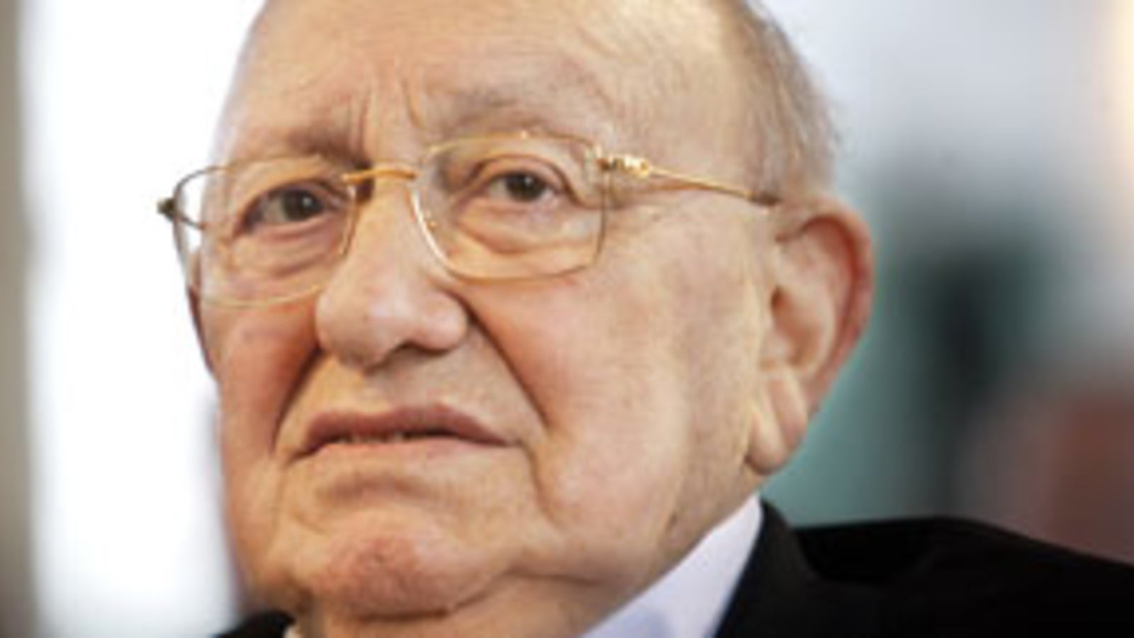 Reich-Ranicki wird für Lebenswerk ausgezeichnet - stars24