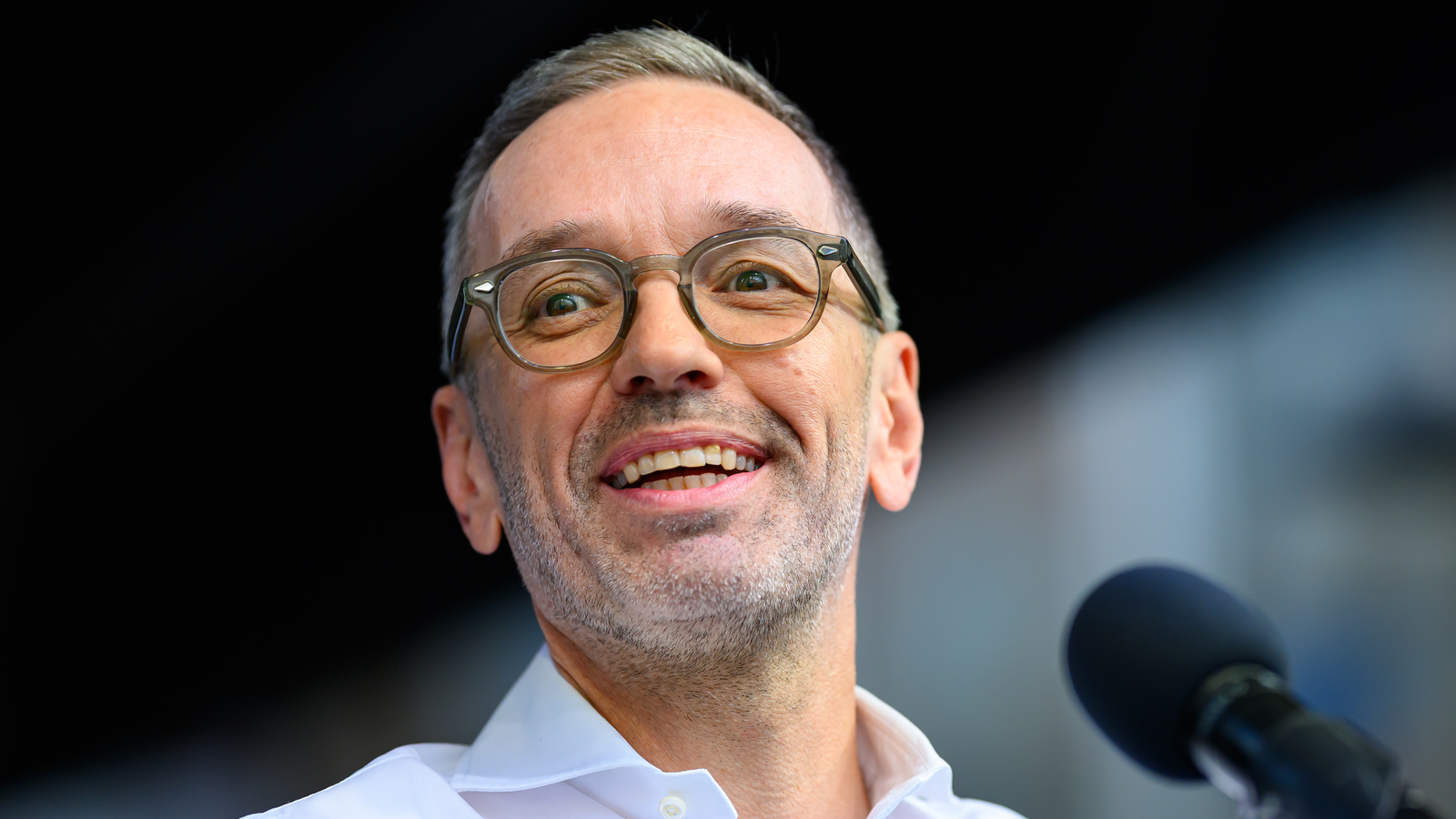 Rechte Parteien gewinnen bei Europawahl - oe24.tv