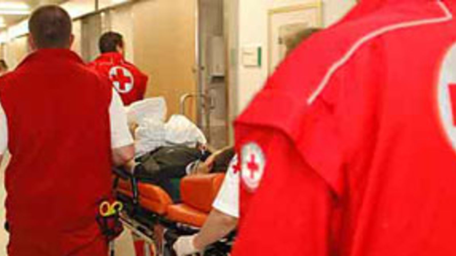 Notfallpatient bei Minusgraden im Freien platziert - oe24.at