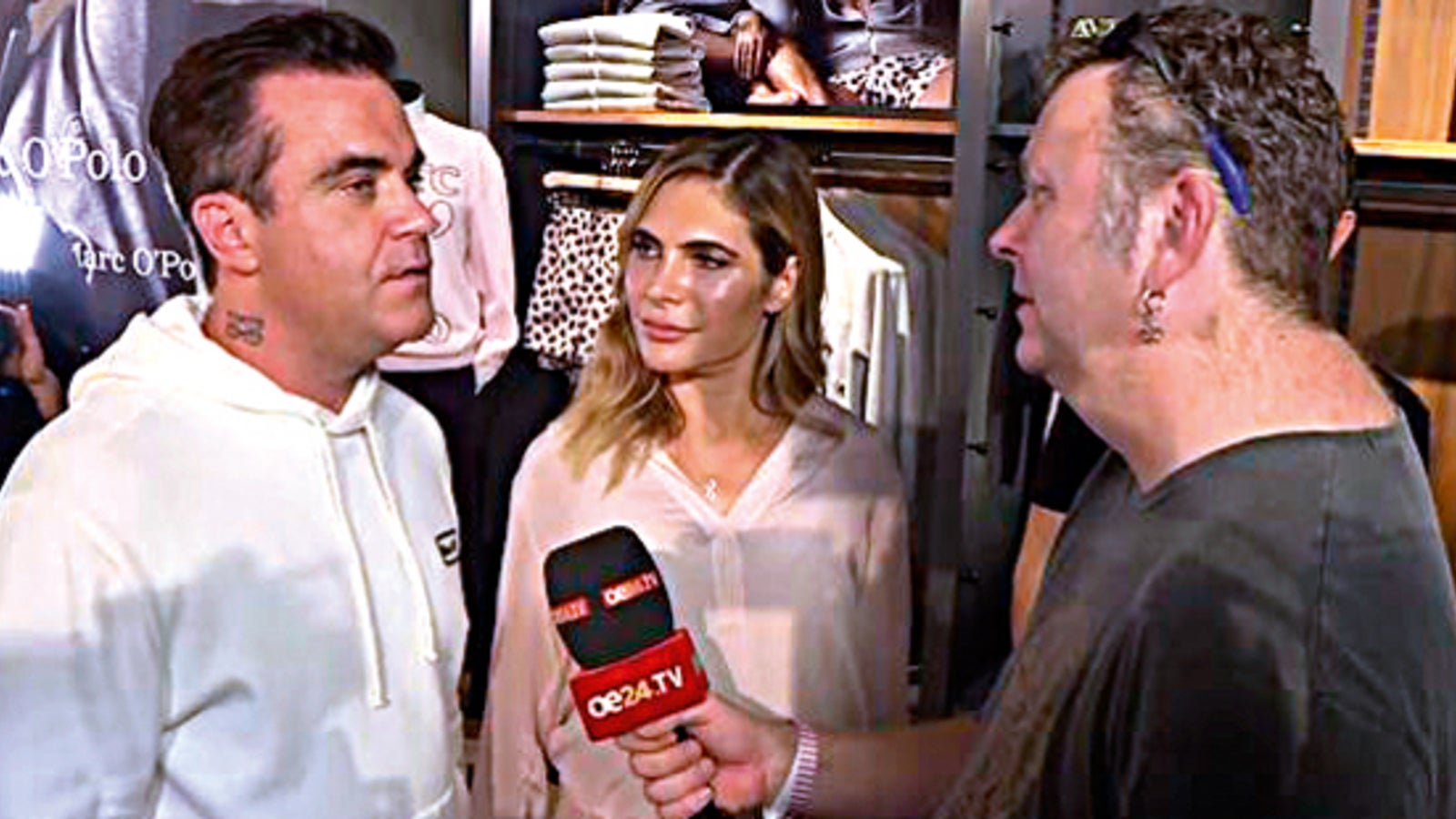 Robbie: Mein Sex- Geheimnis - stars24