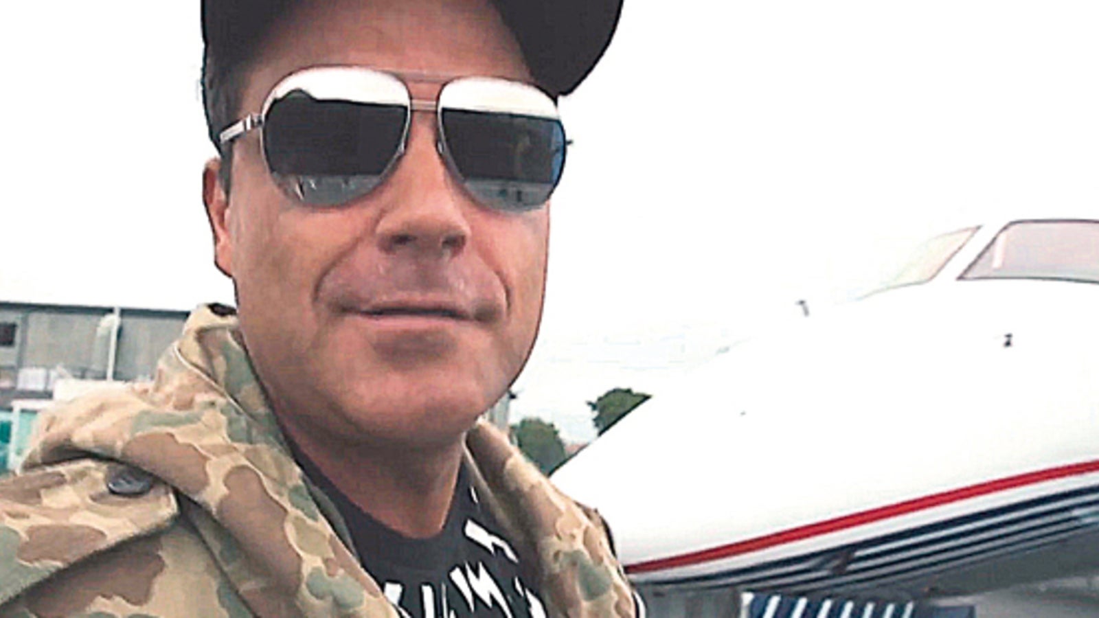 Robbie in Österreich gelandet - stars24