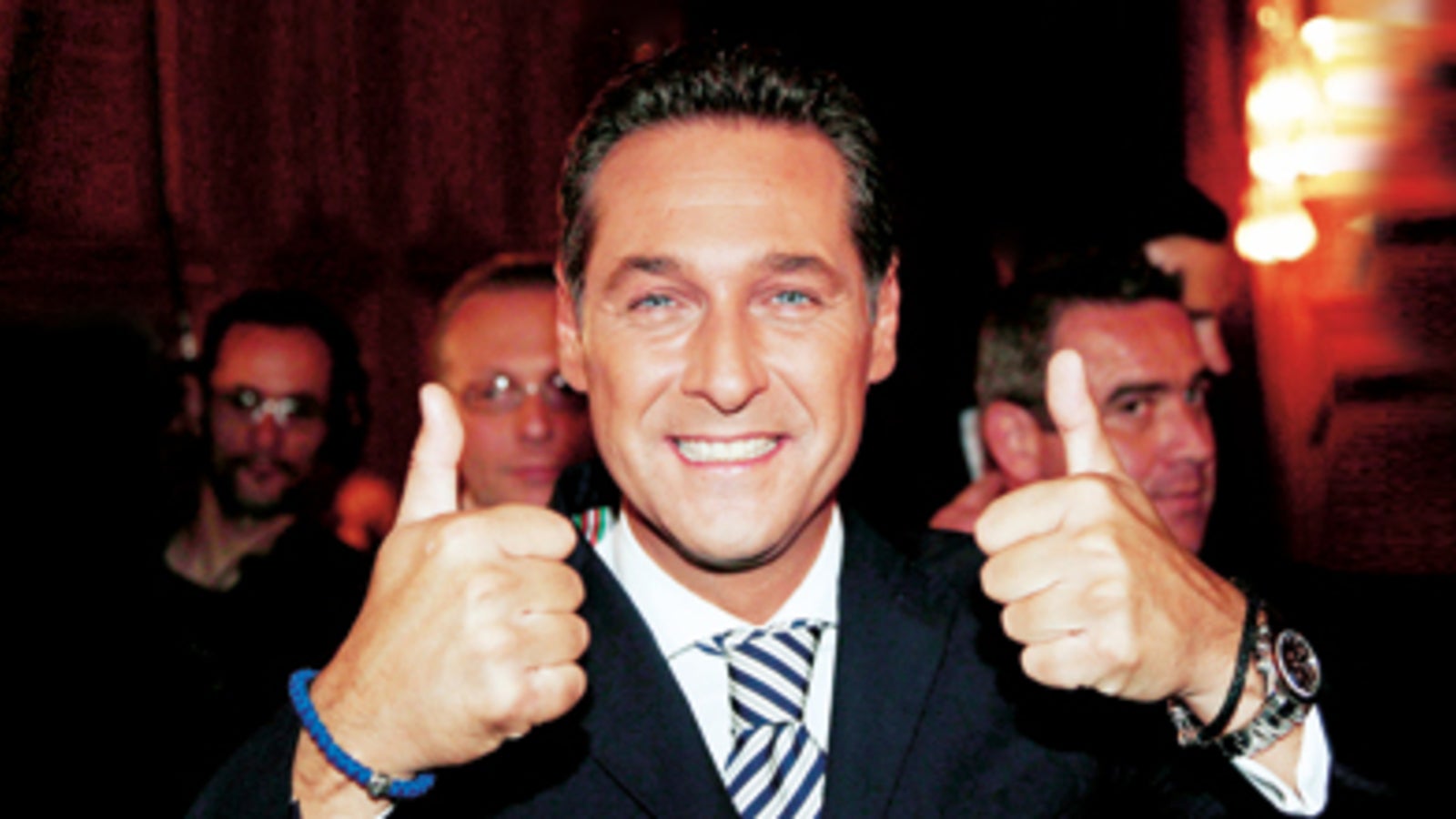 FPÖ-Strache schon auf Platz 2 - Politik-Live