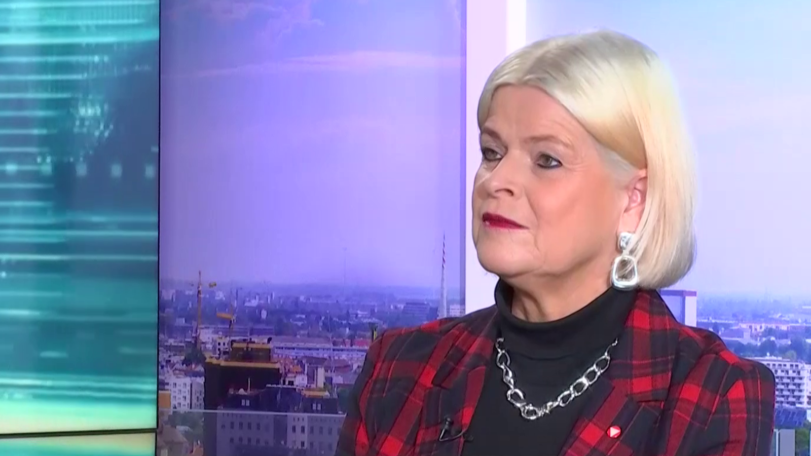 Isabelle Daniel: Das Interview mit Klaudia Tanner - oe24.tv