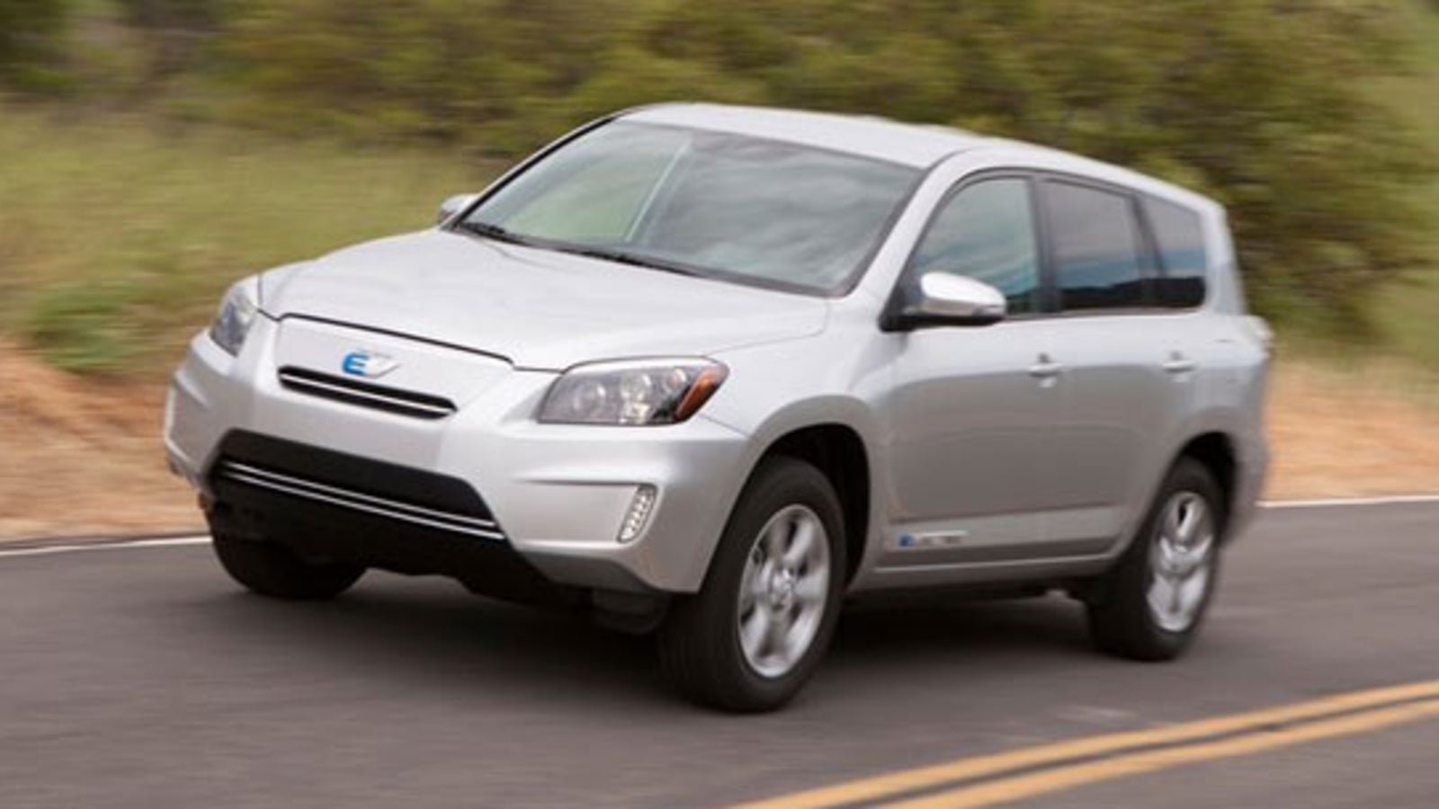 Toyota stellt den RAV4 mit E-Motor vor - oe24.at