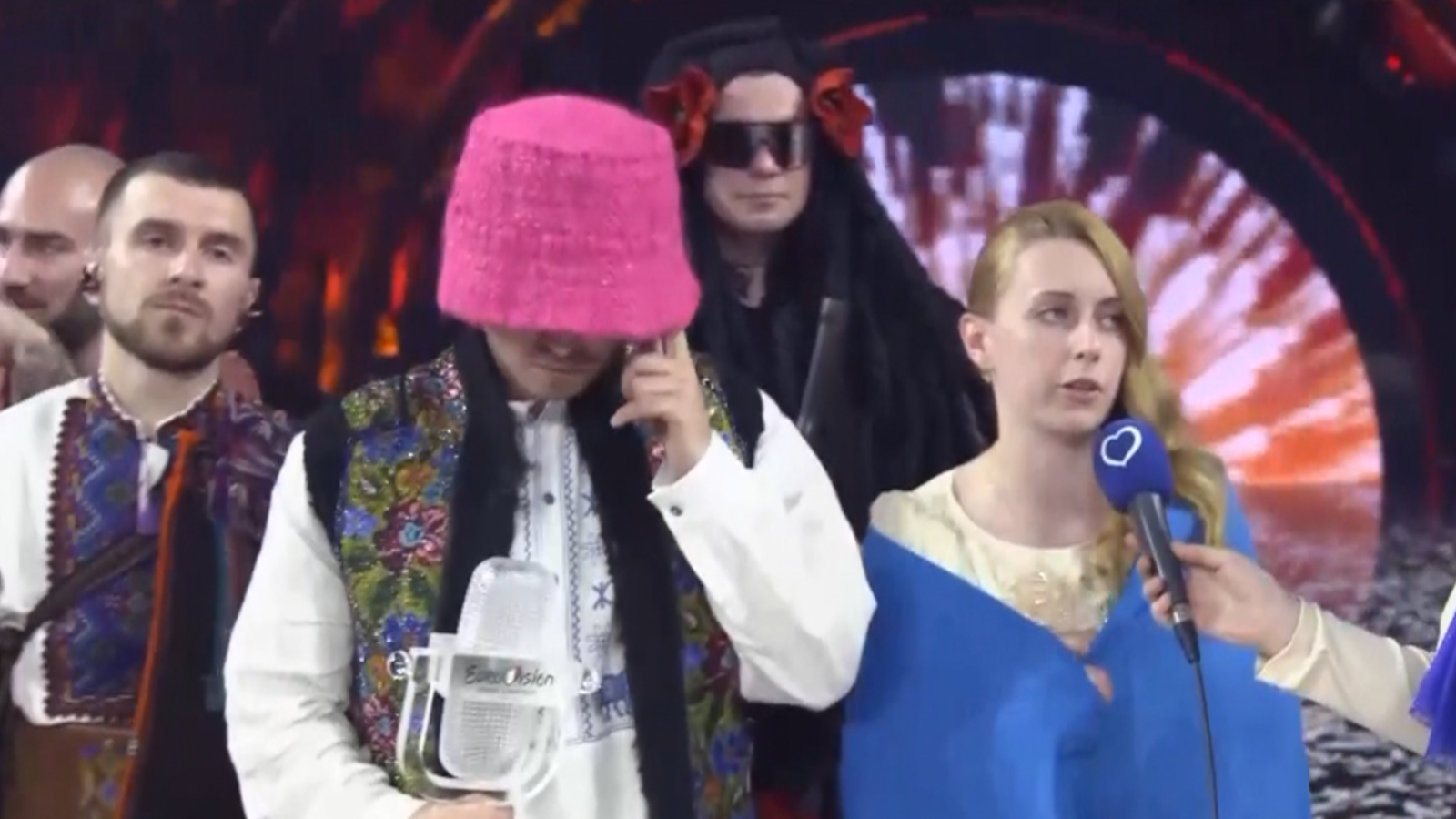 "STEFANIA": Ukraine gewinnt Eurovision Song Contest - oe24.tv