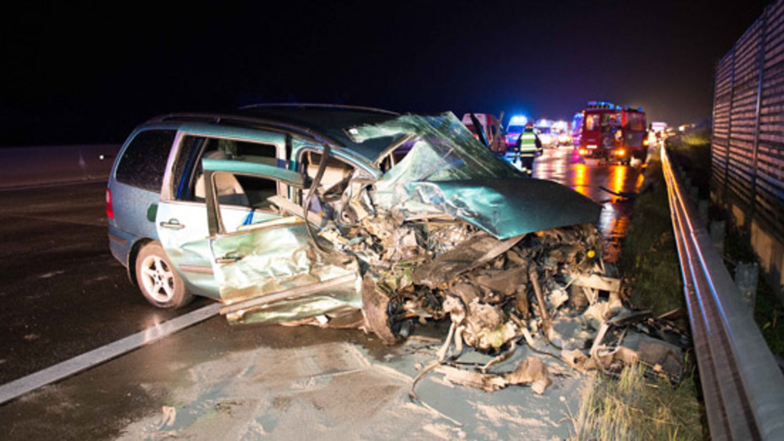 Geisterfahrerunfall auf A1: Zwei Kinder tot - oe24.at