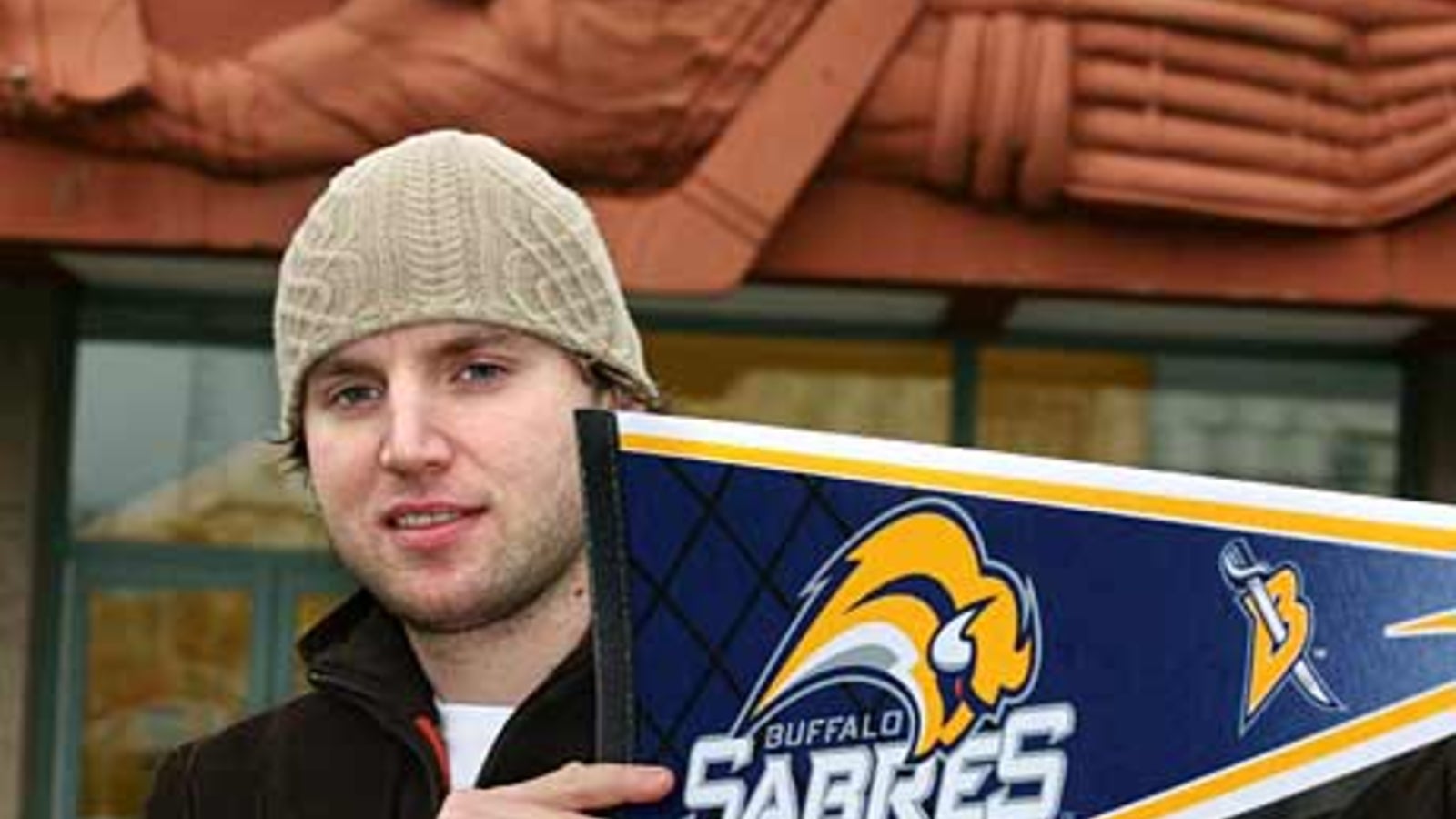 Vanek zeigt seine HSBC-Arena - sport24.at