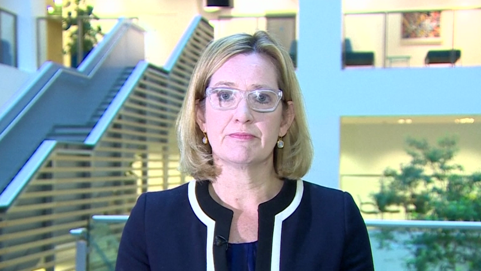 Amber Rudd: Starke Worte an die Bevölkerung - oe24.tv