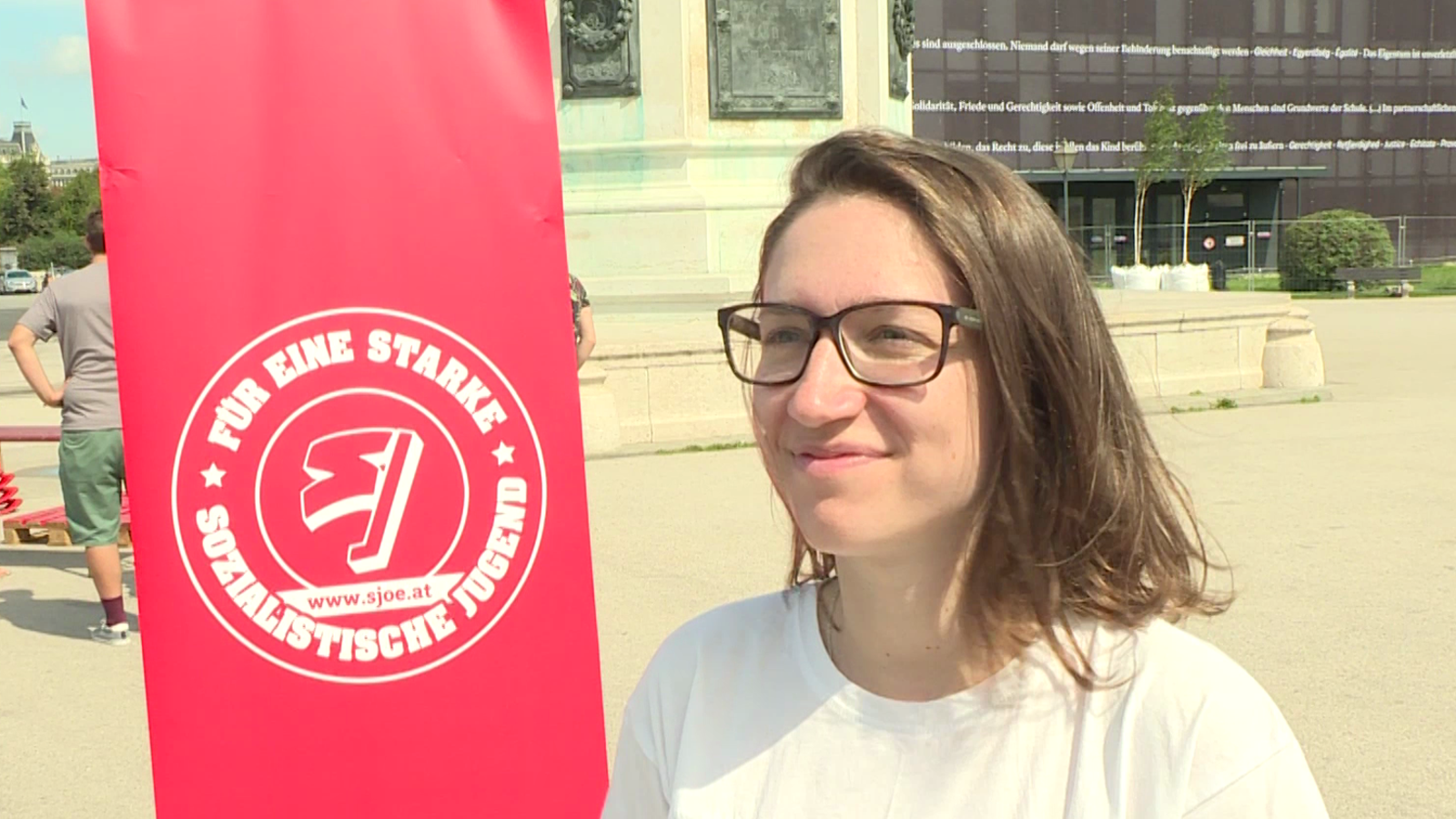 SJ-Vorsitzende Julia Herr im oe24.TV-Interview - oe24.tv