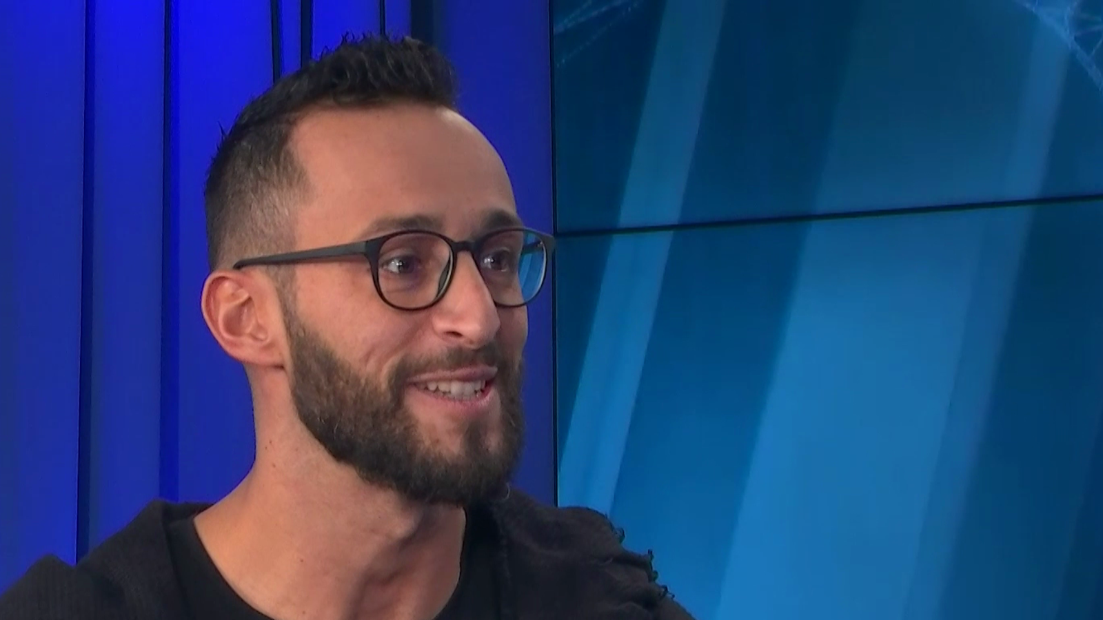 Missen-Scout Chris Steiner im Interview - oe24.tv