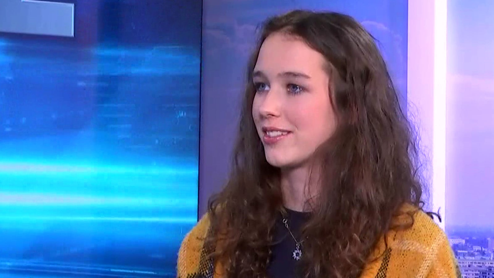 Fellner! Live: Schülerin als Star bei Klima-Demo - oe24.tv