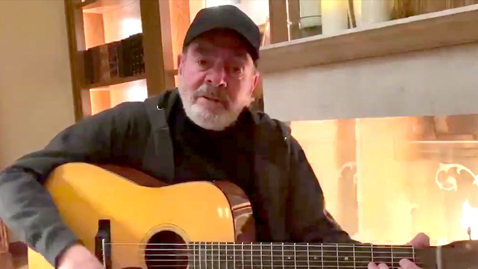 Neil Diamond: Corona-Version von Sweet Caroline - oe24.tv