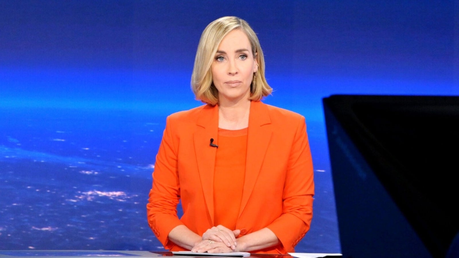 Liebes-Schaulaufen von ZiB-Lady Nadja Bernhard - stars24